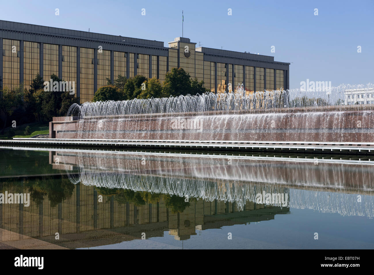 Uzbekistan government building hi-res stock photography and images - Alamy