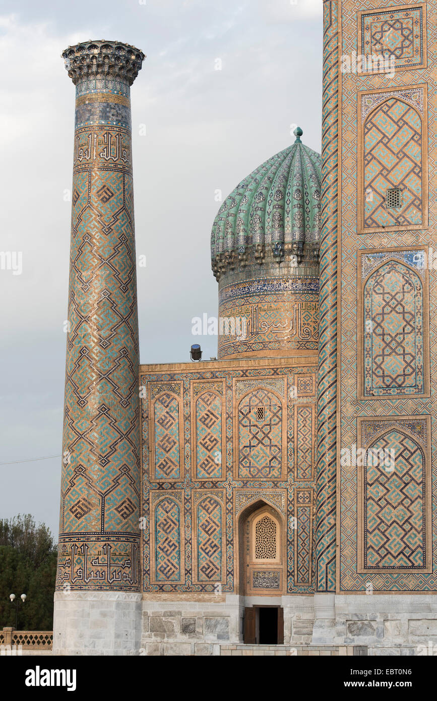 Sherdor Madrassa at Registan Square, Samarkand, Uzbekistan, Asia ...