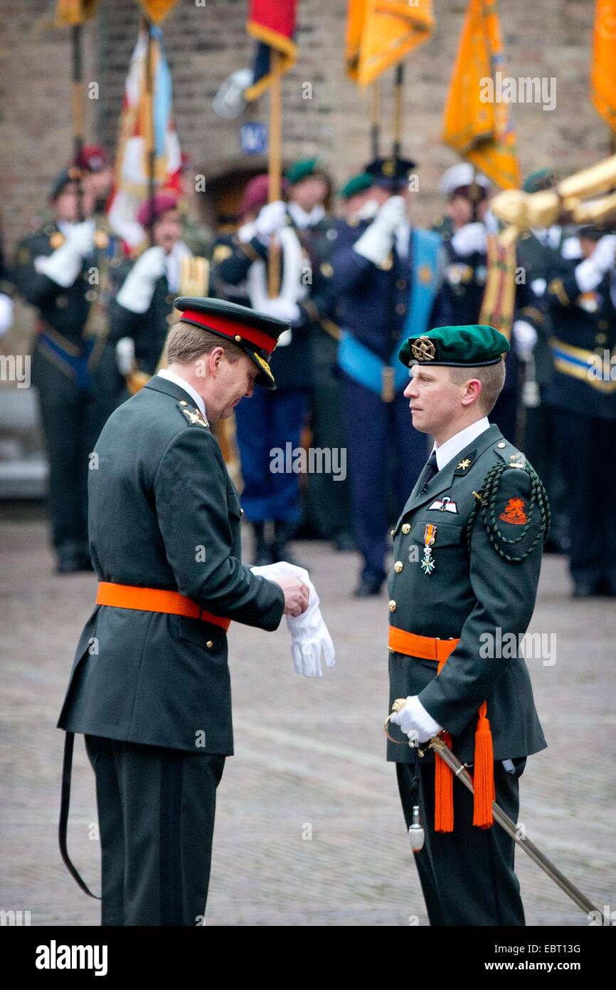 The Hague, The Netherlands. 4th Dec, 2014. King Willem-Alexander of The ...