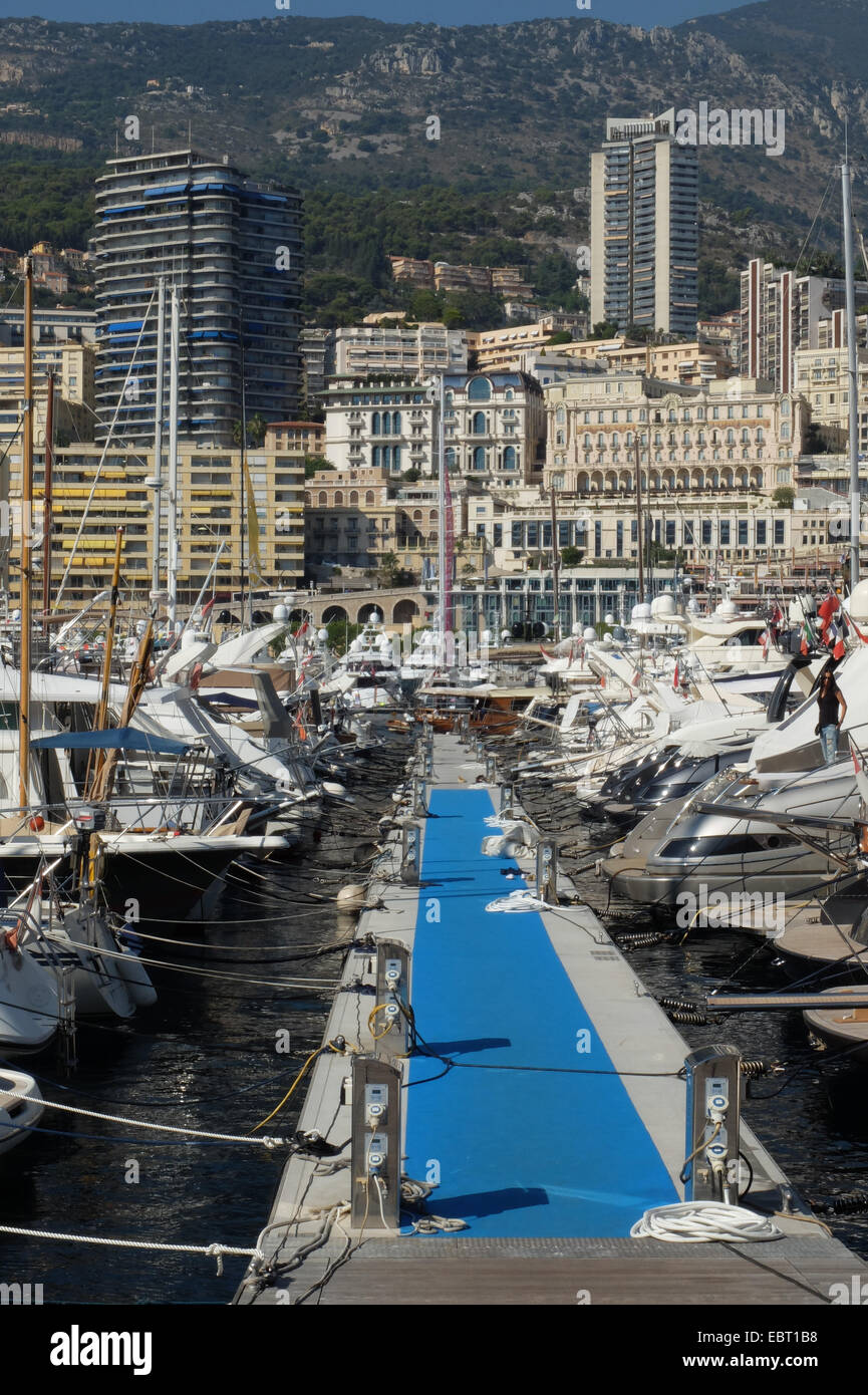THE HARBOUR IN MONTE CARLO MONACO Stock Photo - Alamy