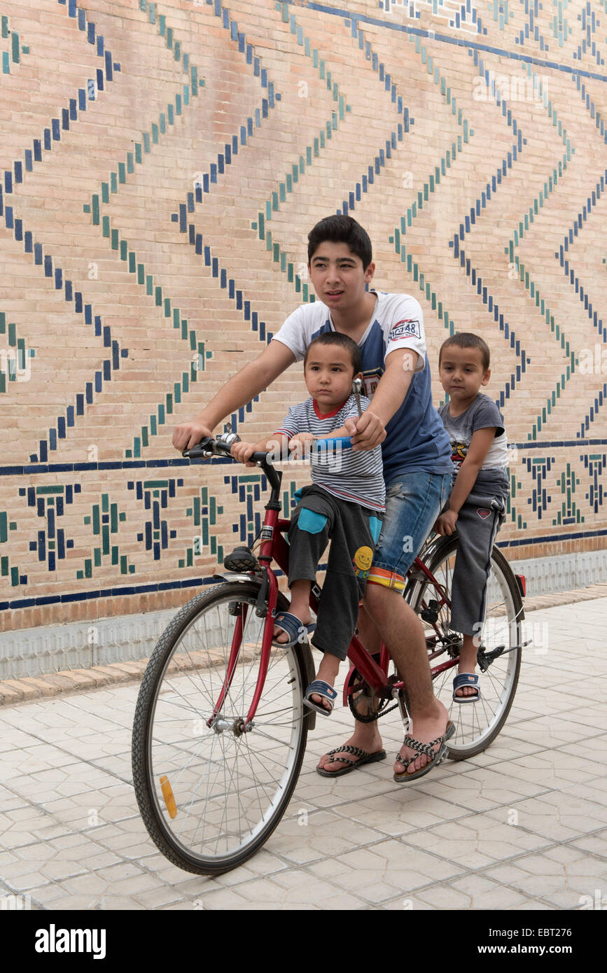 Uzbekistan Samarkand Children High Resolution Stock Photography and ...