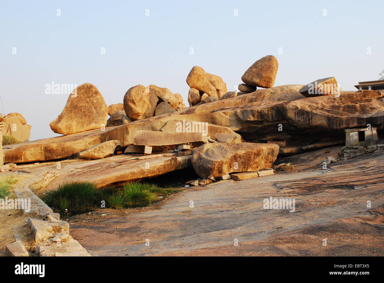 Moon like rocks hi-res stock photography and images - Alamy