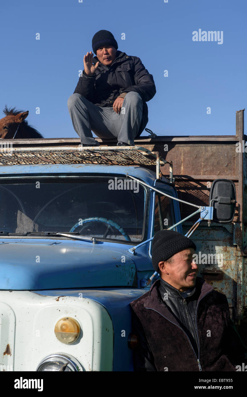 Animal market in karakol kyrgyzstan hi-res stock photography and images ...