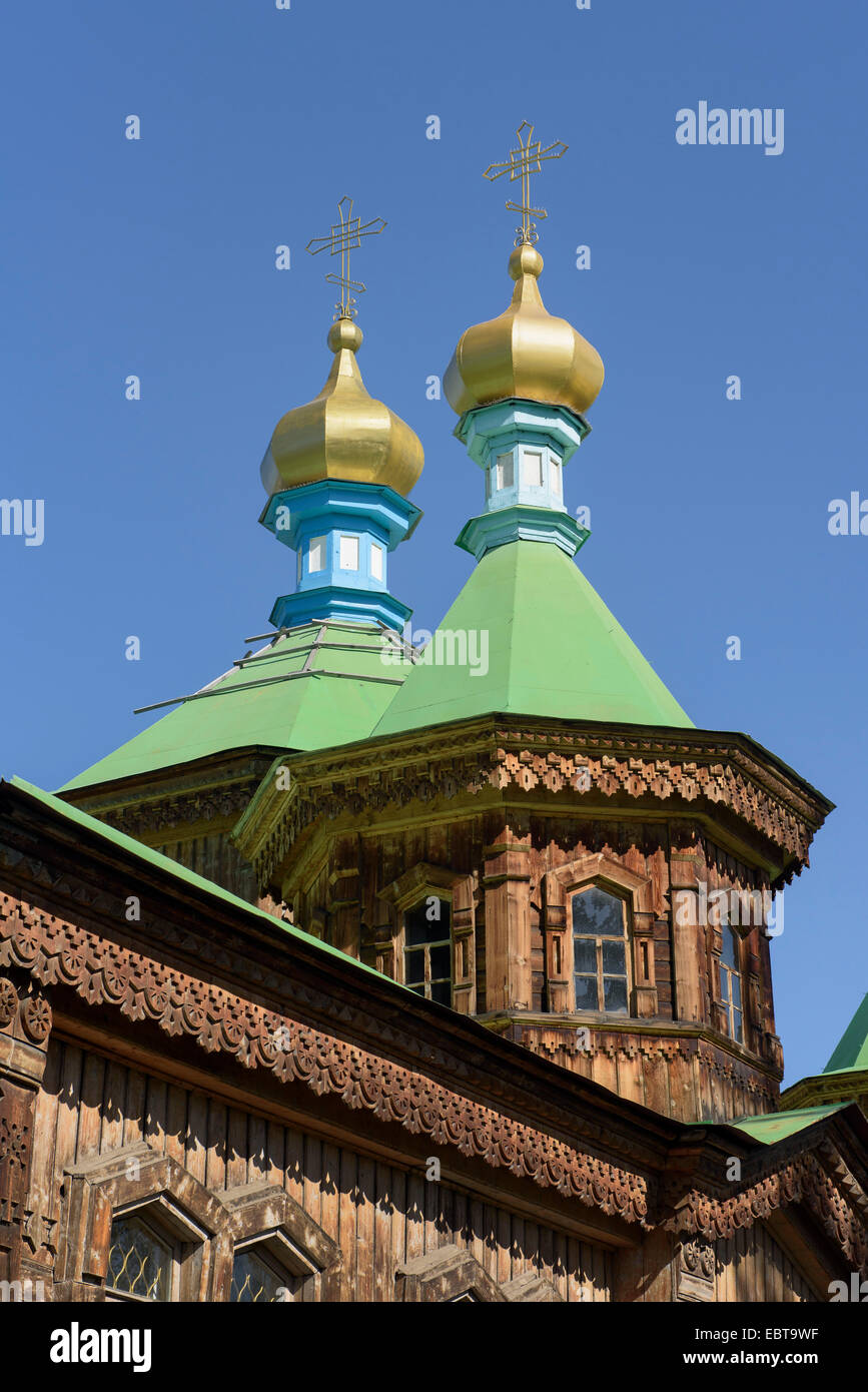 Wooden Orthodox Holy Trinity Church in Karakol, Kirgistan, Asia Stock ...