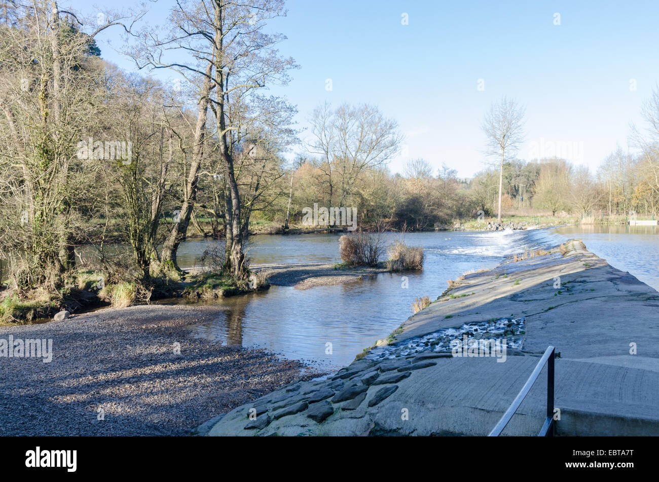River teme weir hi-res stock photography and images - Alamy