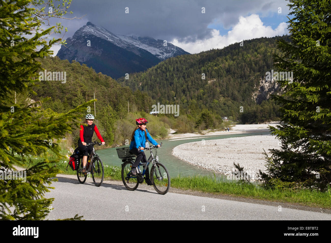 Two people travelling on bike hi-res stock photography and images - Alamy