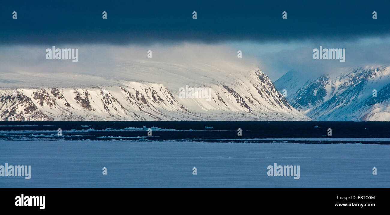coast scenery of Svalbard, Norway, Svalbard Stock Photo - Alamy