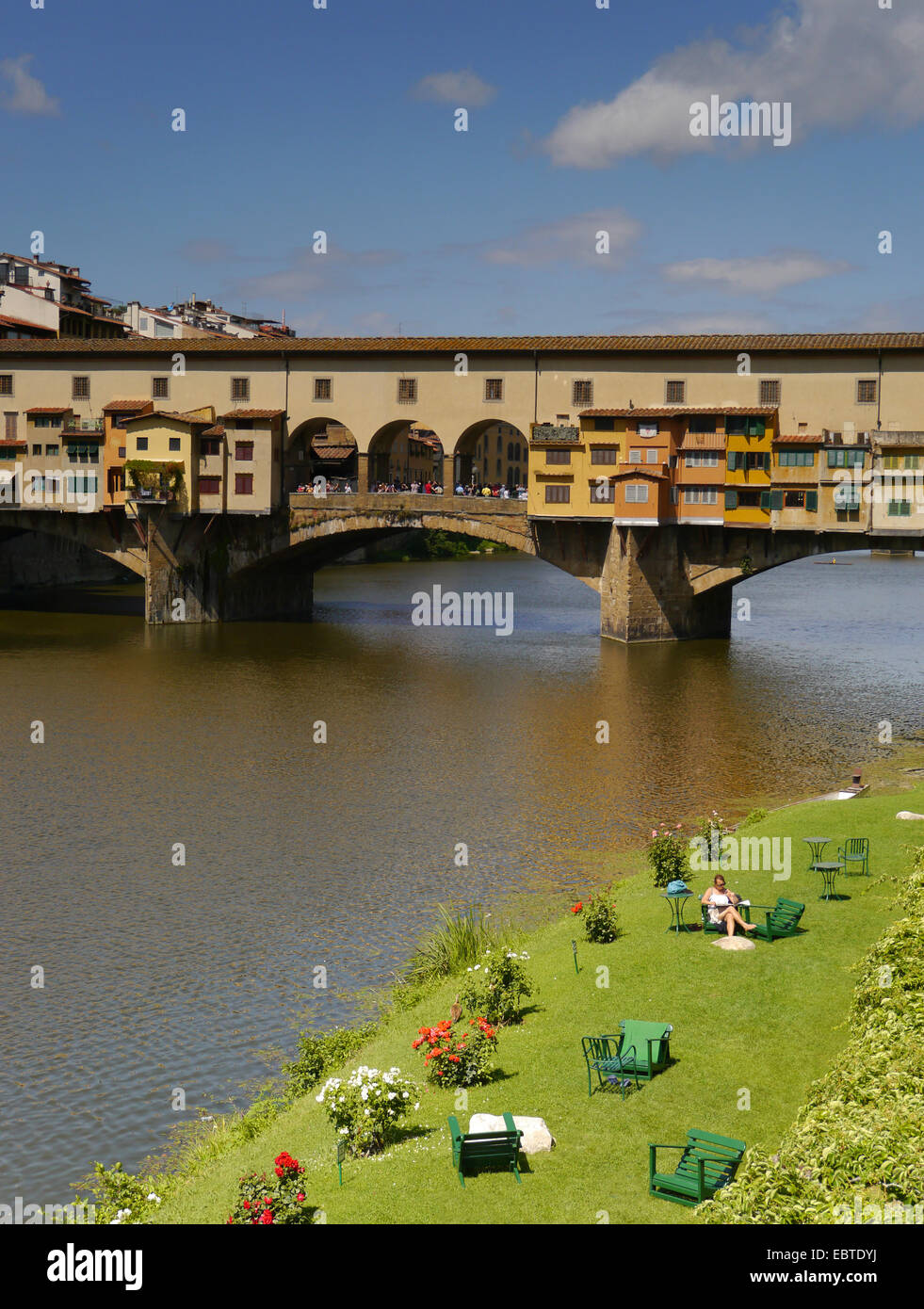 Medieval stone segmental arch bridge over the arno river hi-res stock ...