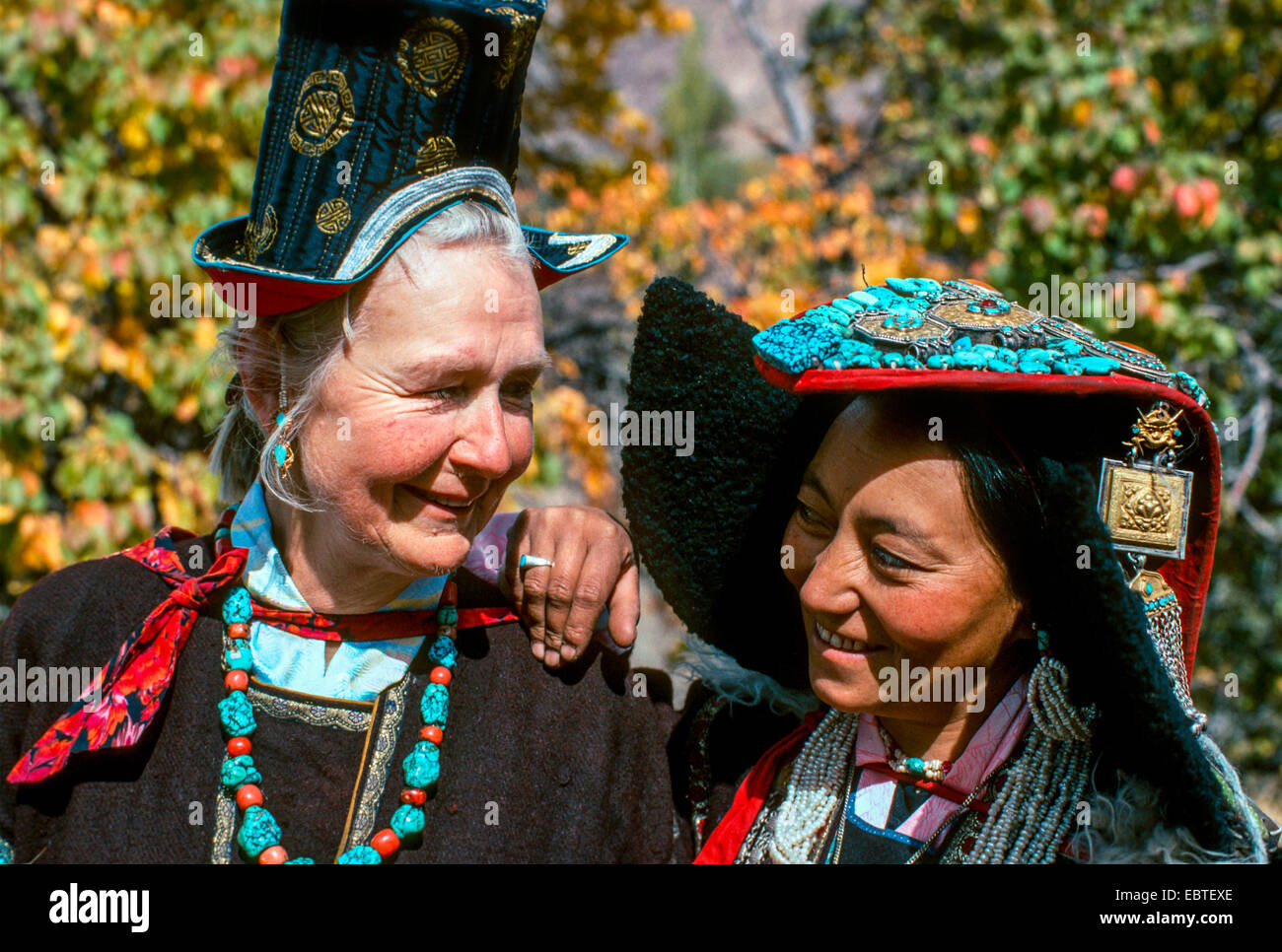 Ladakh Tibet white woman head dress turquoise head dress necklace beads ...