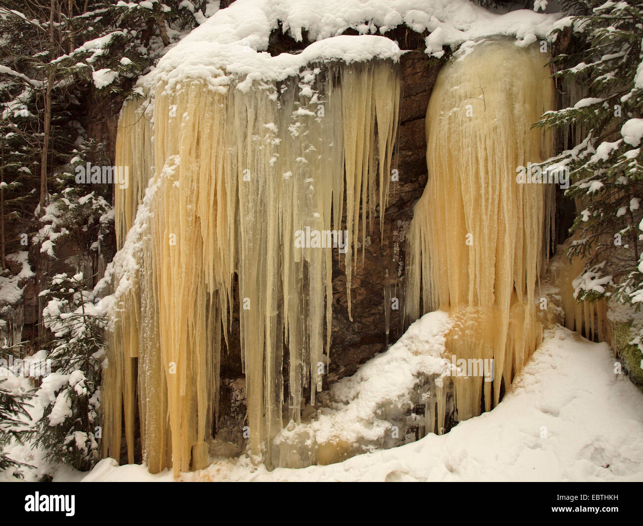 frozen waterfall in winter, Germany, Saxony, Schwarzwassertal Stock ...