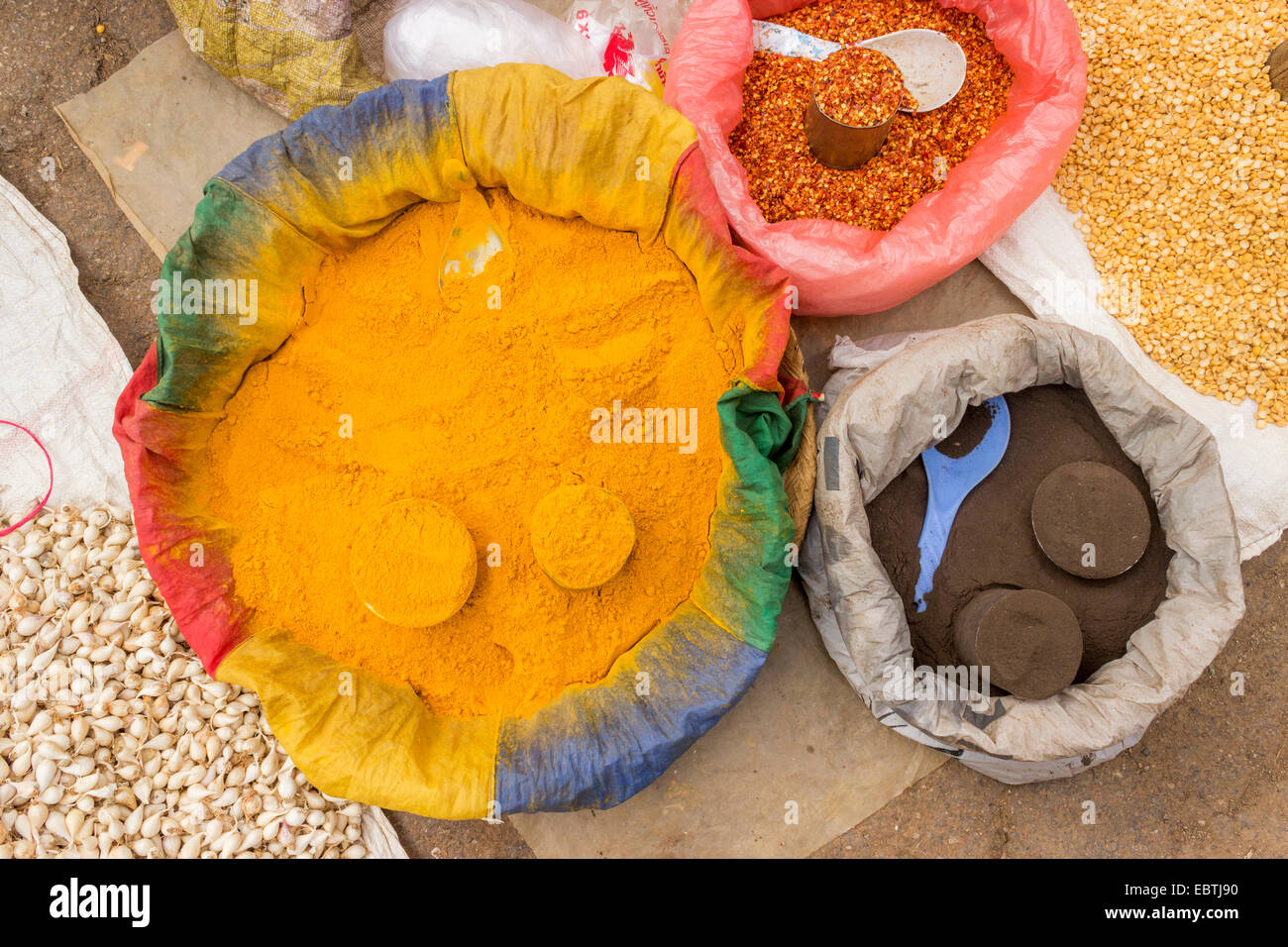 Market burma hi-res stock photography and images - Alamy