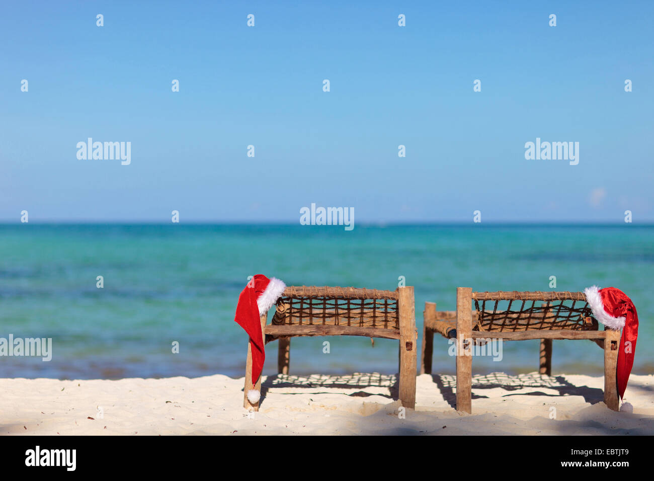 Canvas chairs at the beach hi-res stock photography and images - Alamy
