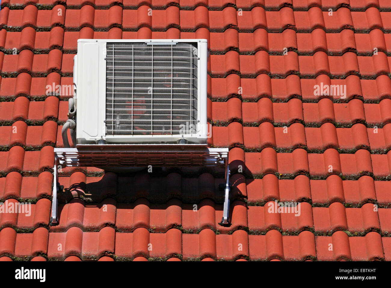 Aircon on the roof hi-res stock photography and images - Alamy