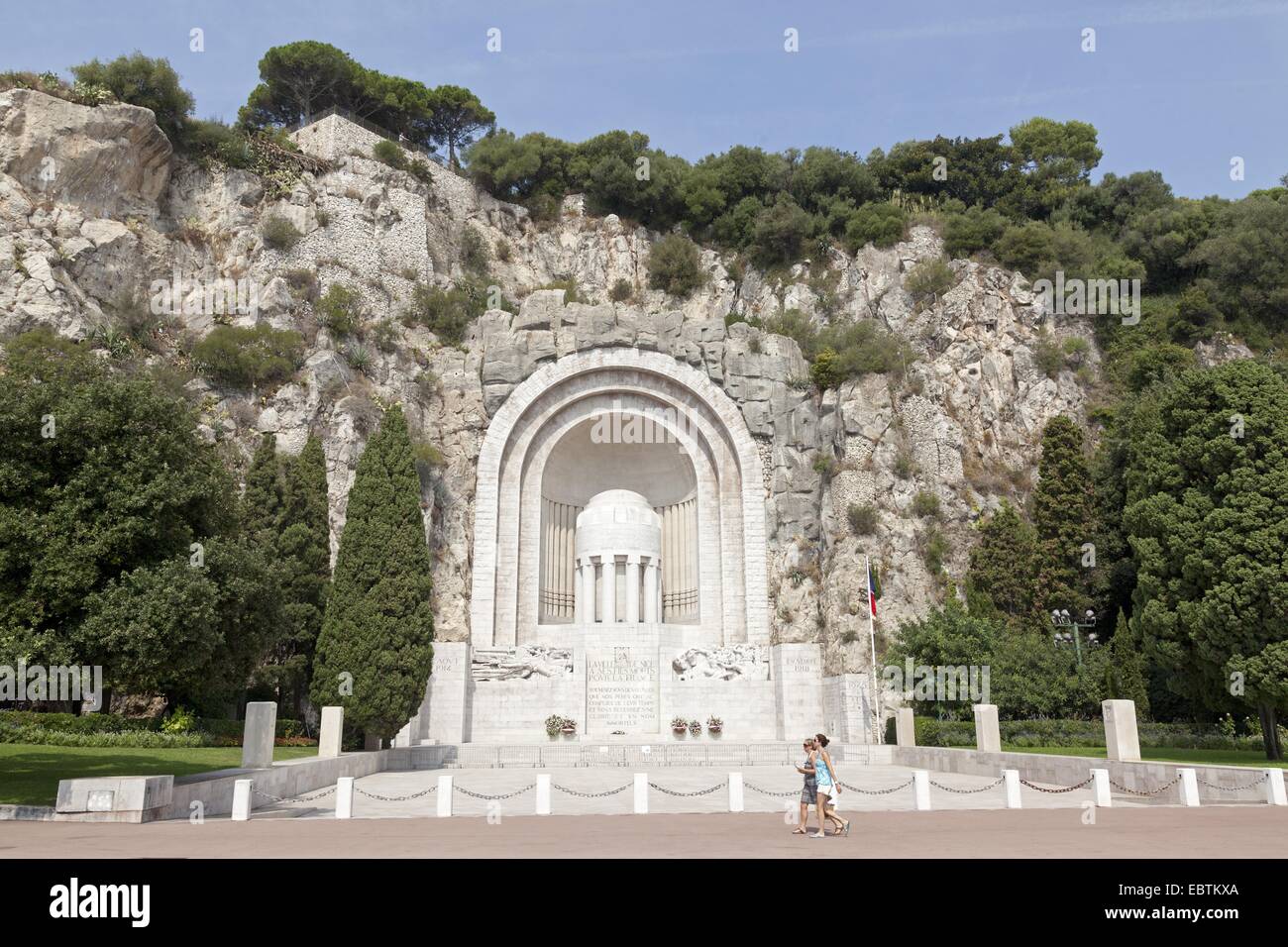 war memorial at the harbor, Nice, Cote d´Azur, France Stock Photo - Alamy