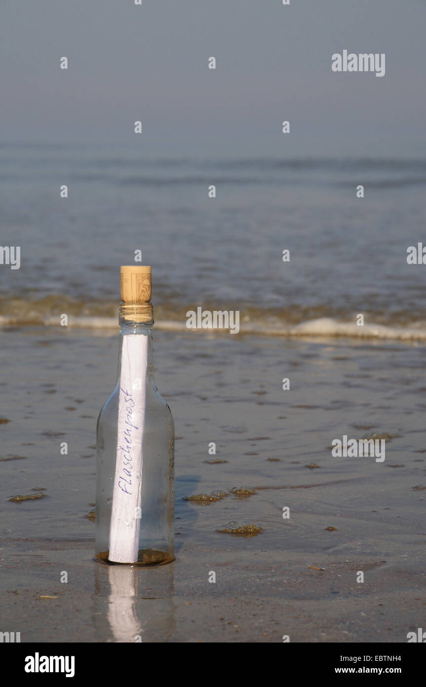 Letter In A Bottle High Resolution Stock Photography and Images - Alamy