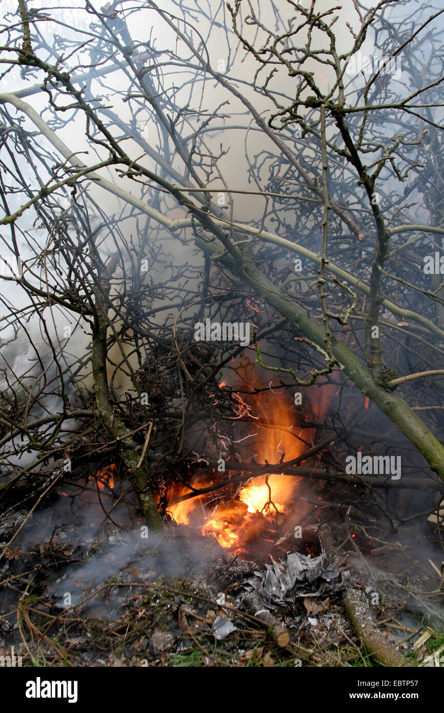 Burning waste hi-res stock photography and images - Alamy