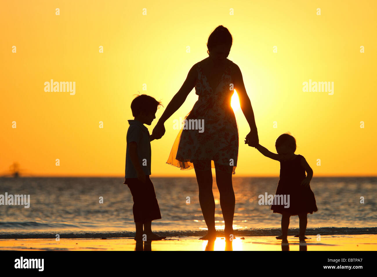 Silhouette Of Two Girls At Sunset High Resolution Stock Photography and Images - Alamy