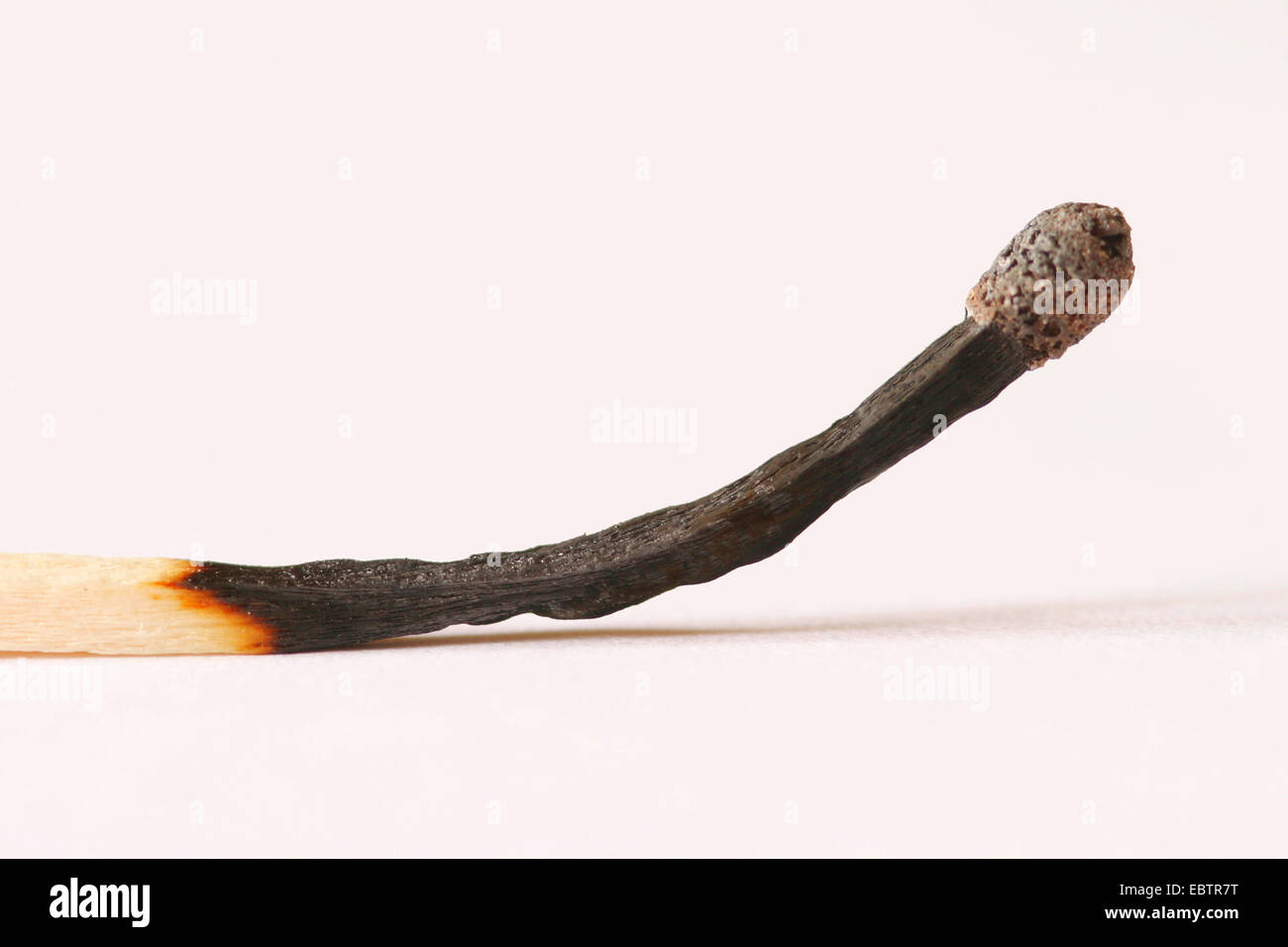 Spent fire hi-res stock photography and images - Alamy