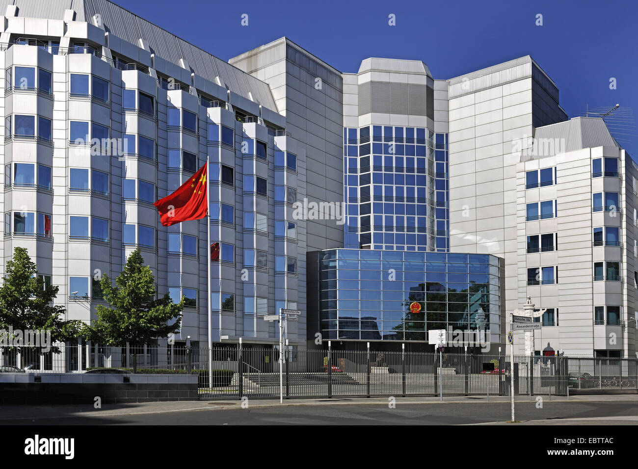 China embassy hi-res stock photography and images - Alamy