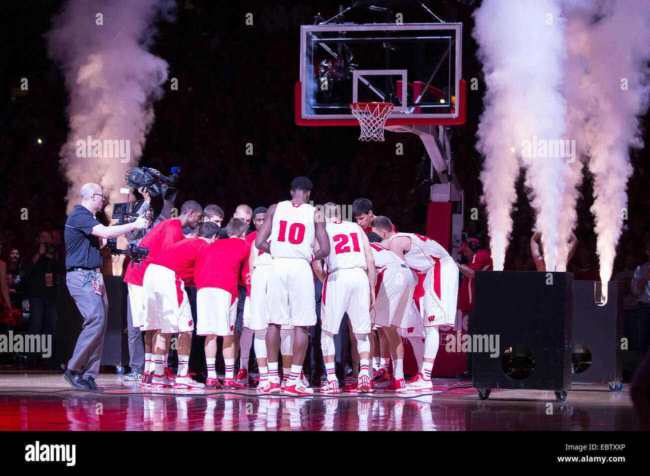 December 3, 2014: Wisconsin Badgers huddle together after being ...