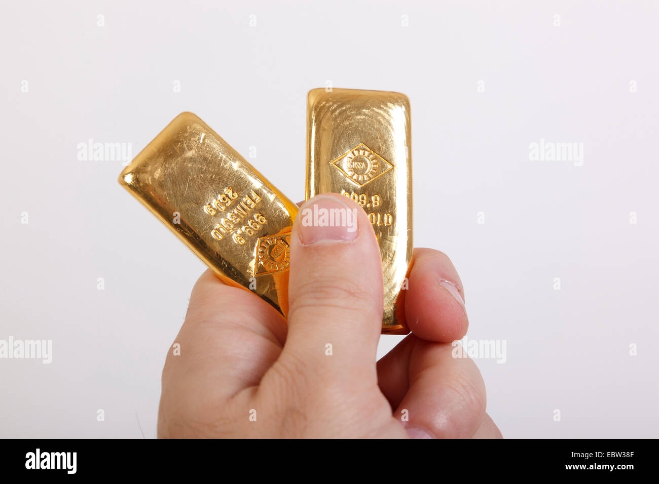 Gold bars hi-res stock photography and images - Alamy