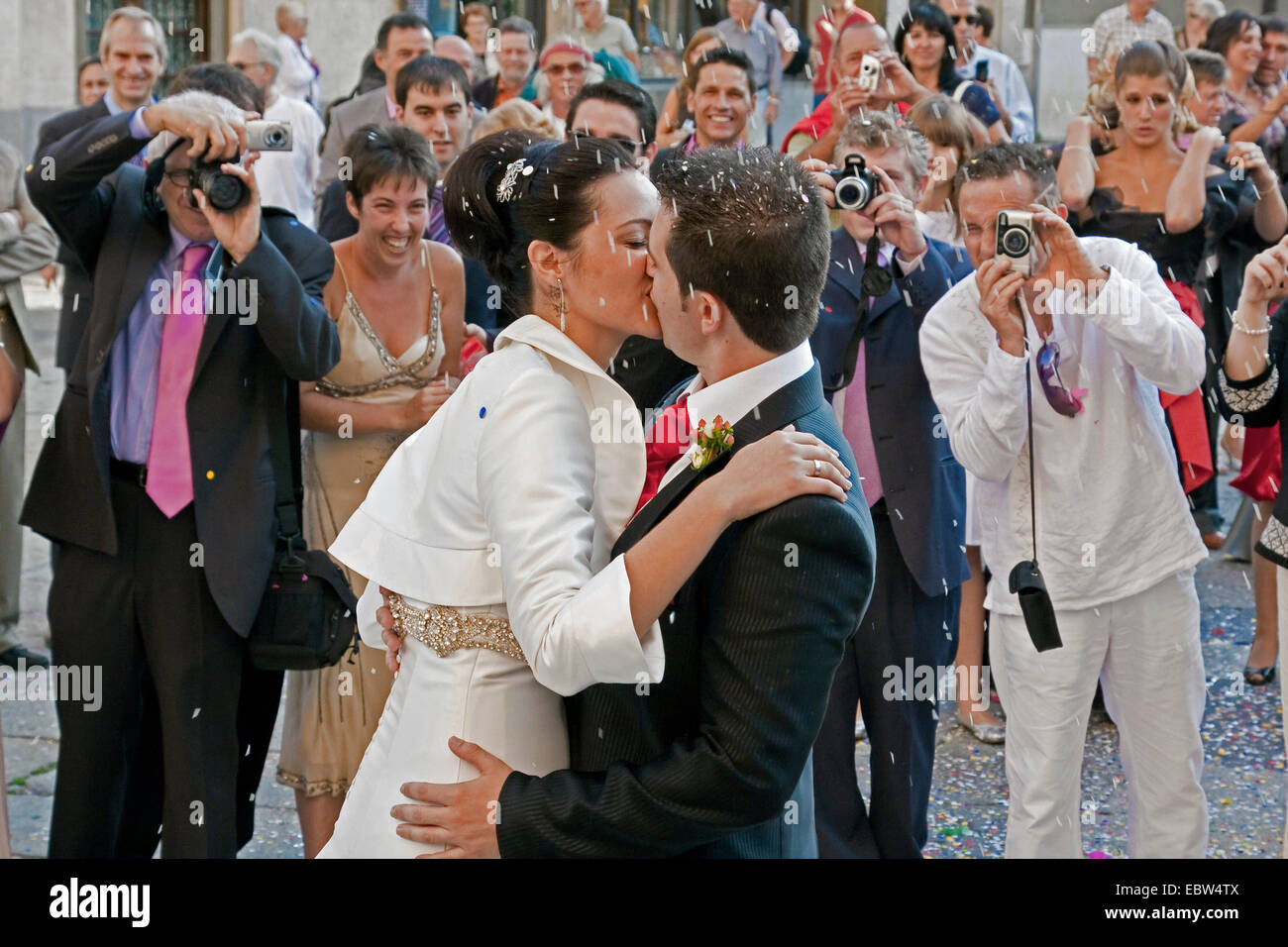 Couple spain square hi-res stock photography and images - Alamy