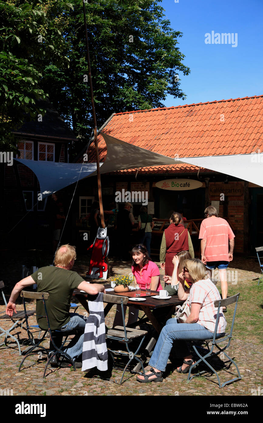 Kulturelle Landpartie, cafe in the village Kussebode, Wendland, Lower ...