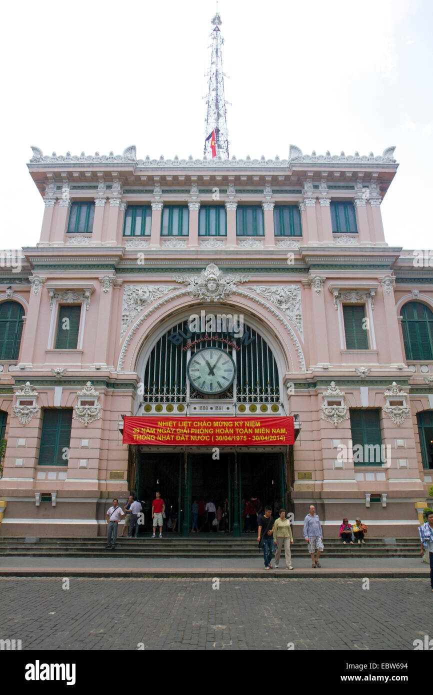 Exterior of the Saigon Central Post Office located in the downtown Ho ...