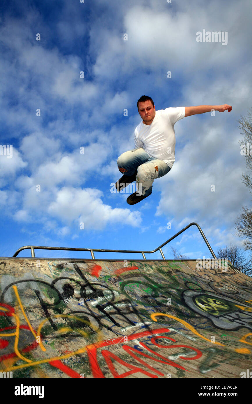 Inline skates and jump hi-res stock photography and images - Alamy