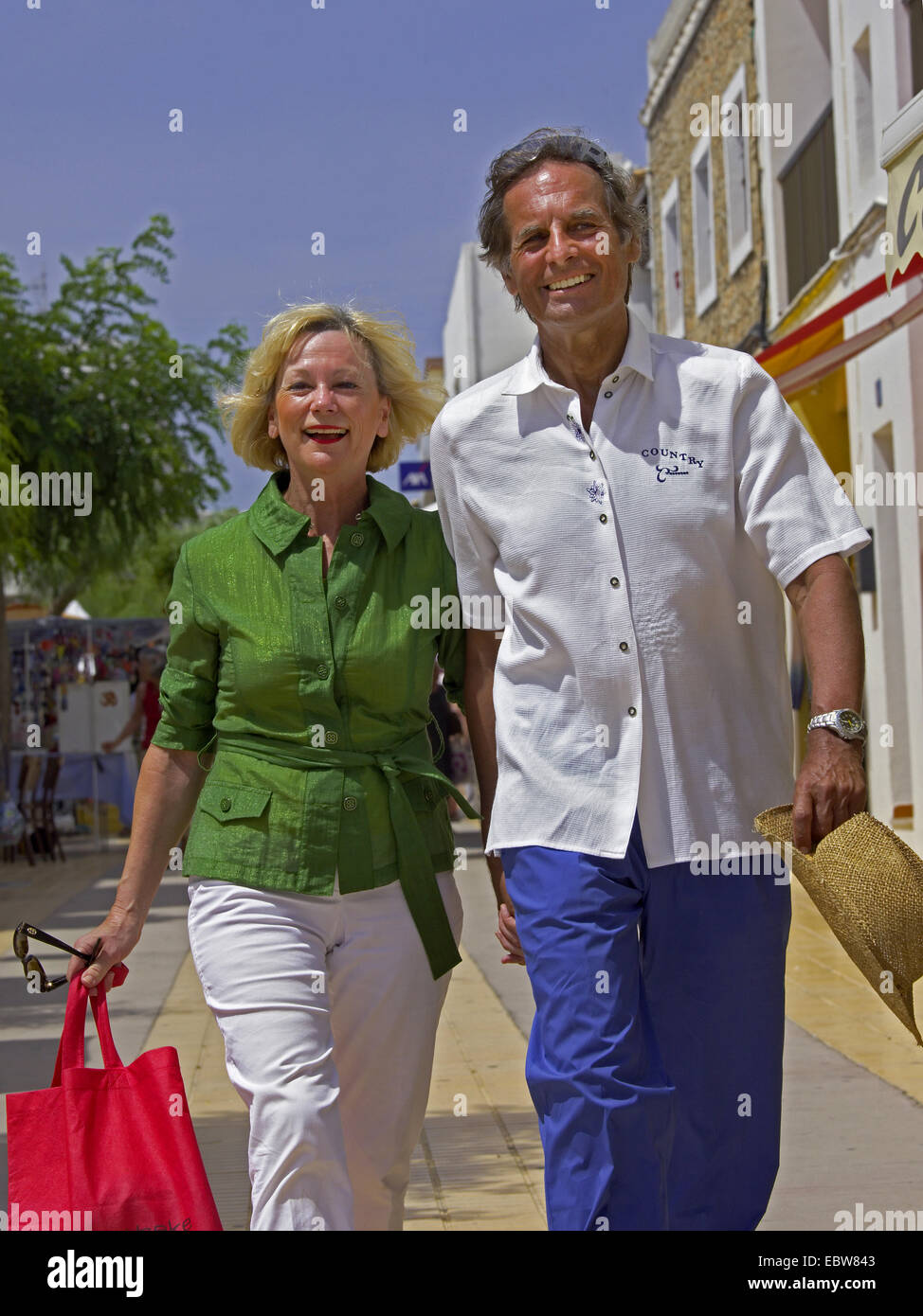 Sun tanned old woman hi-res stock photography and images - Alamy