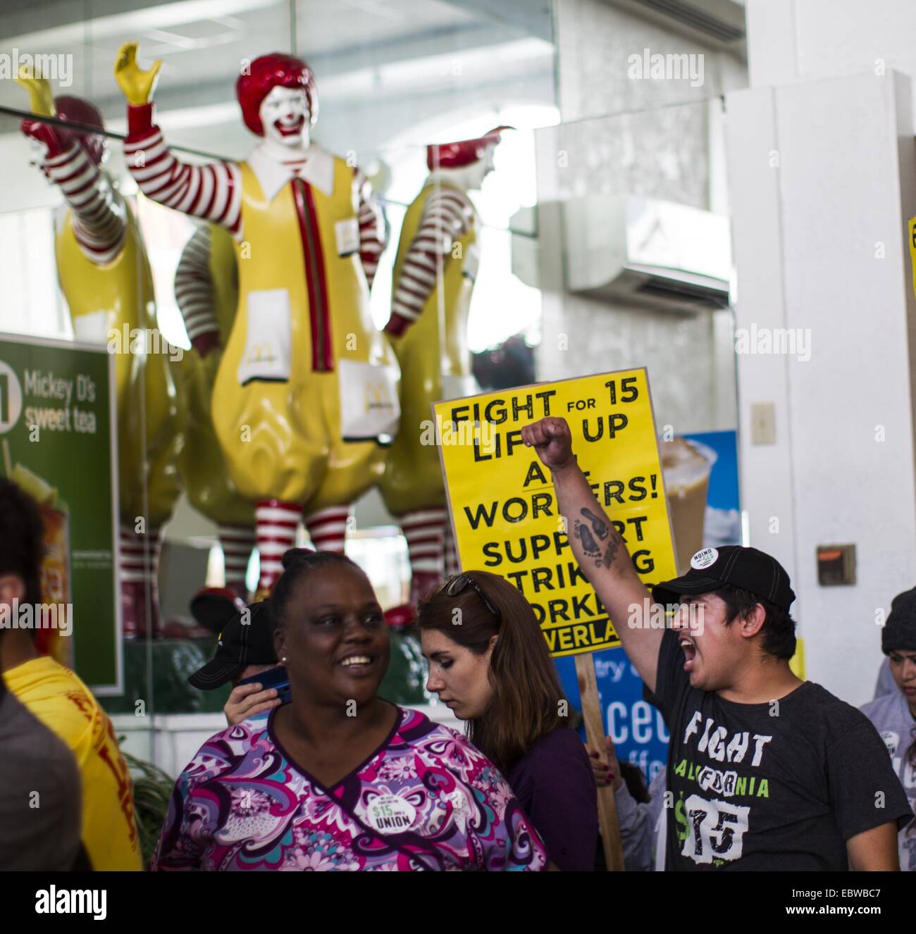 Los Angeles, California, USA. 4th Dec, 2014. Fast food workers and ...
