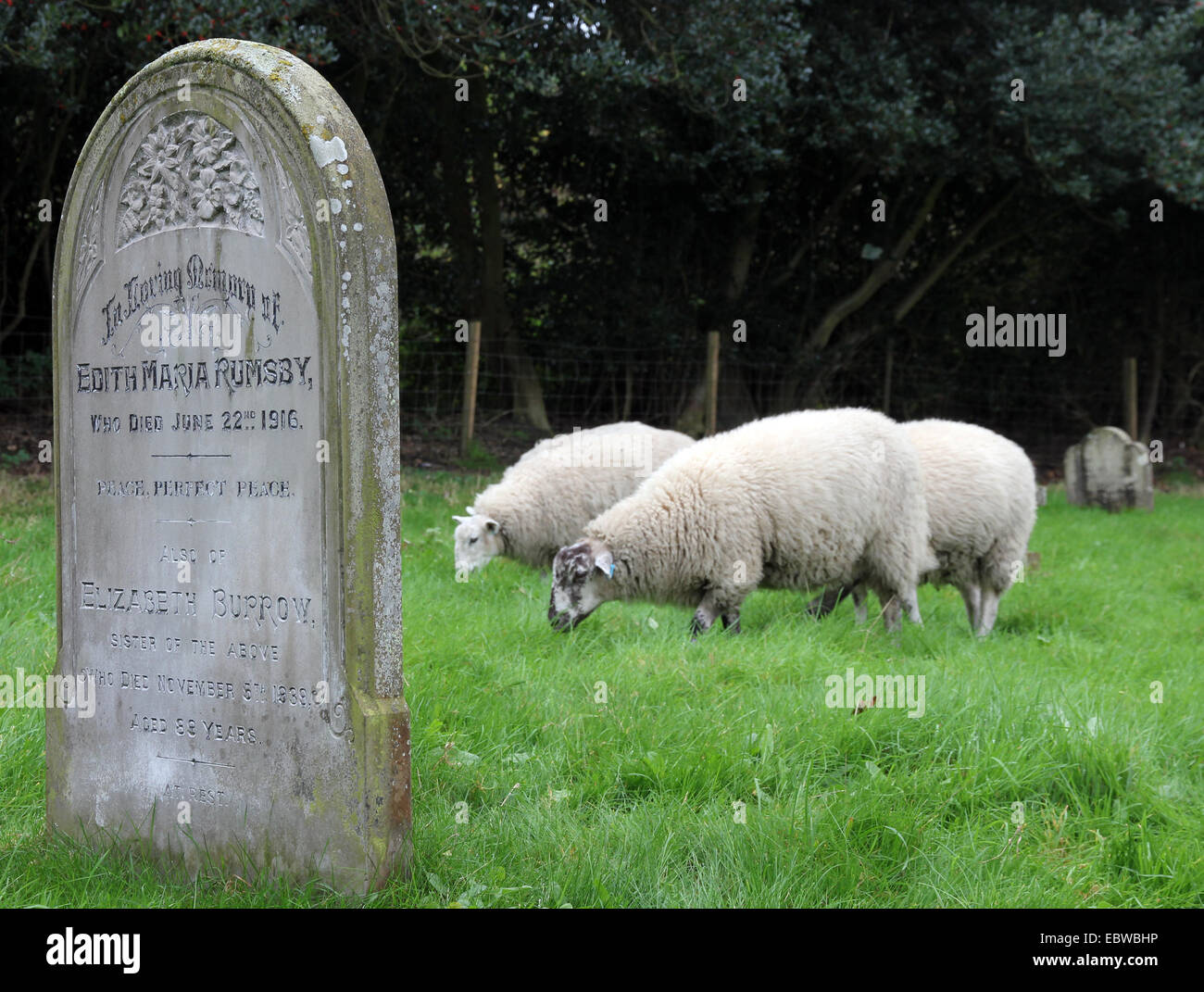 Traditional english church cemetery hi-res stock photography and images ...