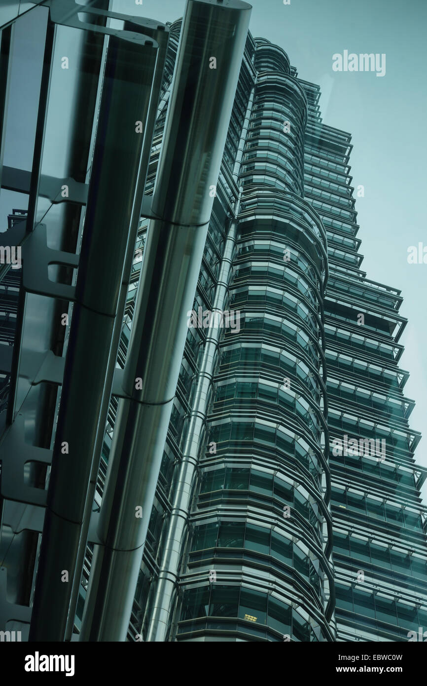 Petronas office tower hi-res stock photography and images - Alamy