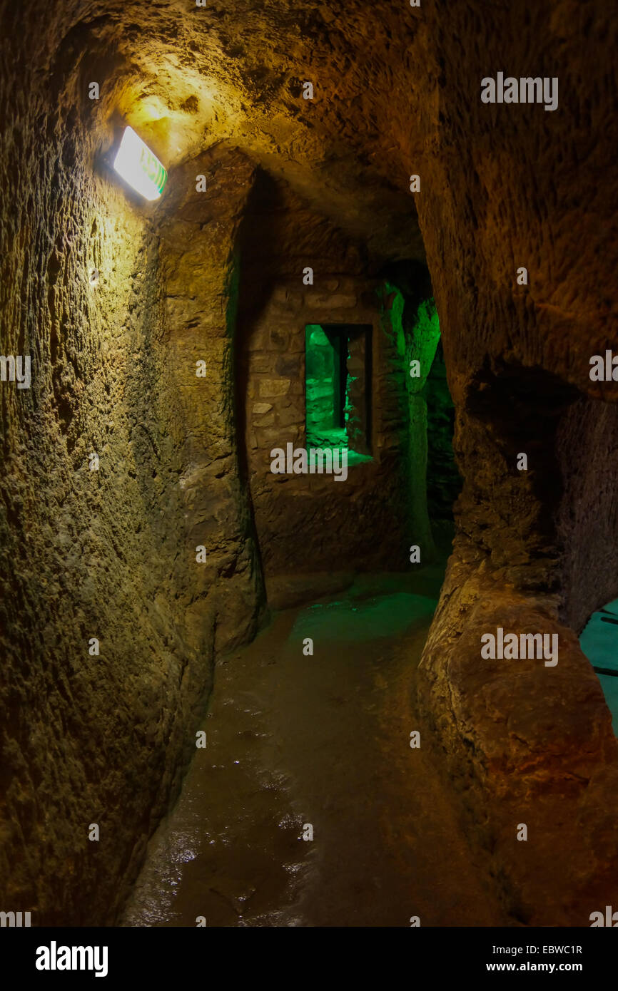 Edinburgh gilmerton cove hi-res stock photography and images - Alamy