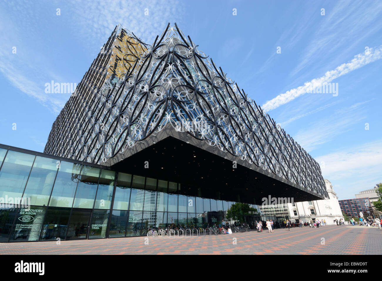 Angular architecture hi-res stock photography and images - Alamy