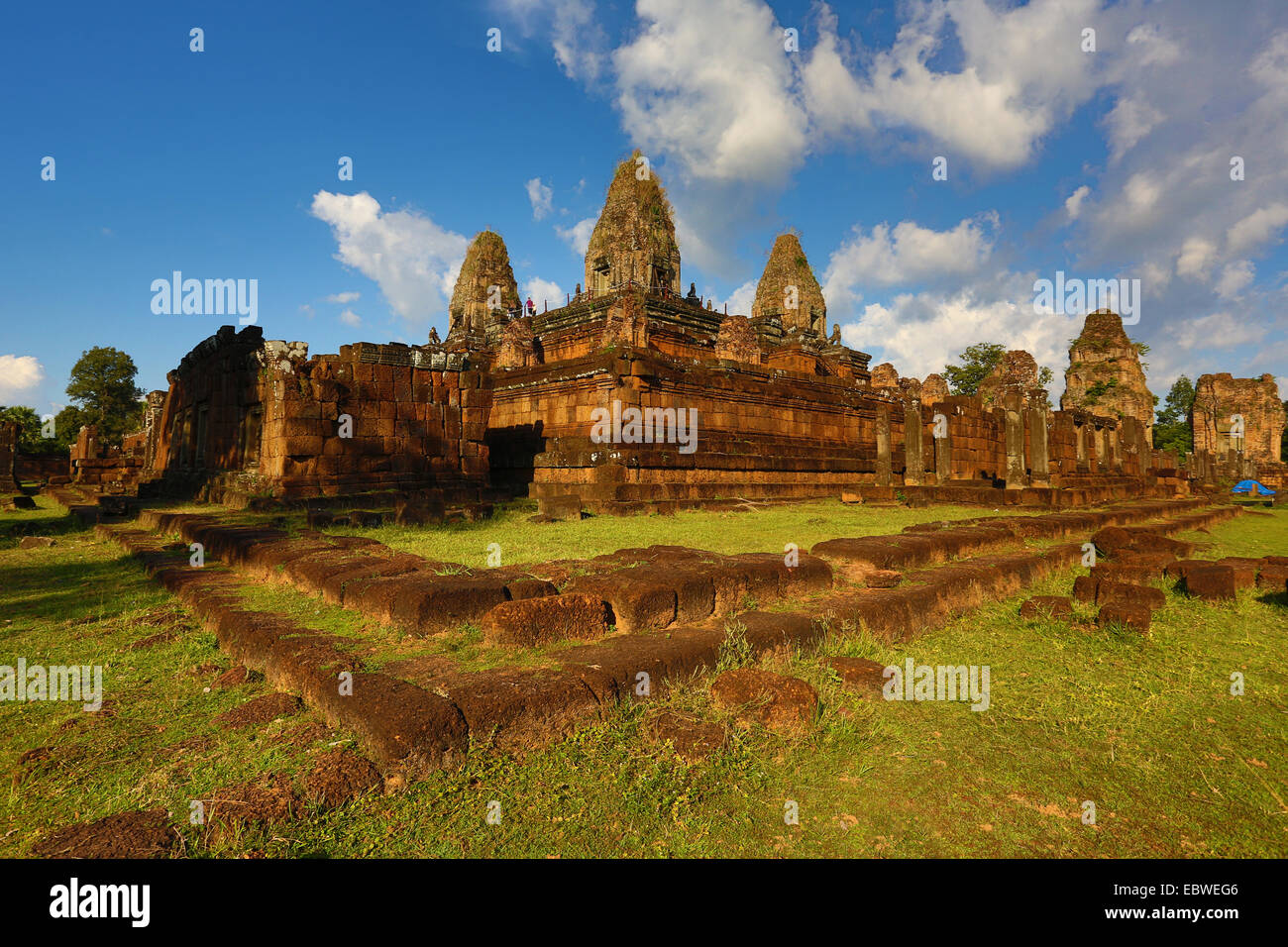 Pre Rup, Khmer Temple in Angkor, Siem Reap, Cambodia Stock Photo - Alamy