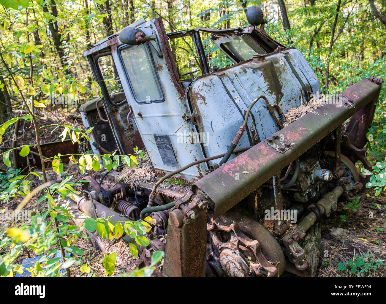 old bulldozer in Pripyat abandoned city, Chernobyl Exclusion Zone ...