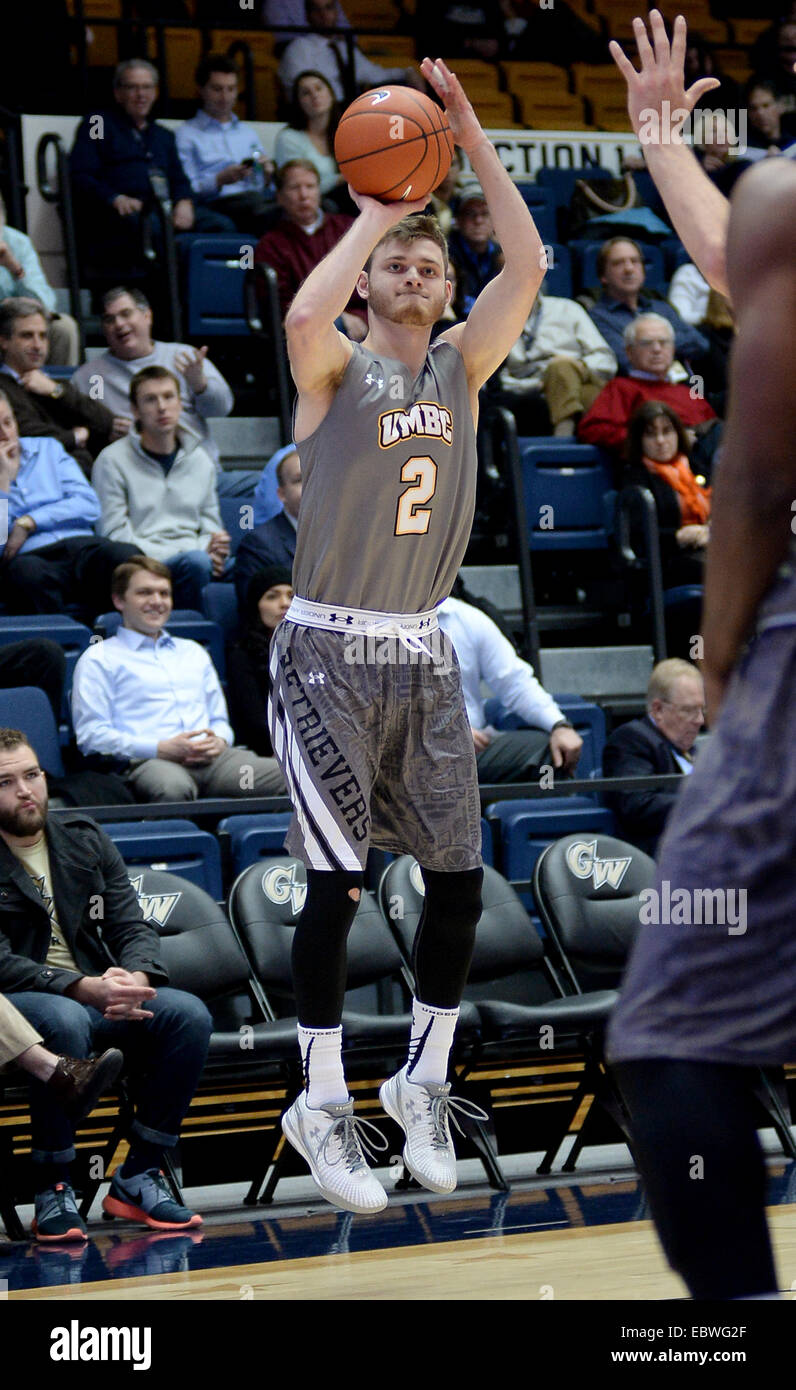 George washington university basketball hi-res stock photography and ...