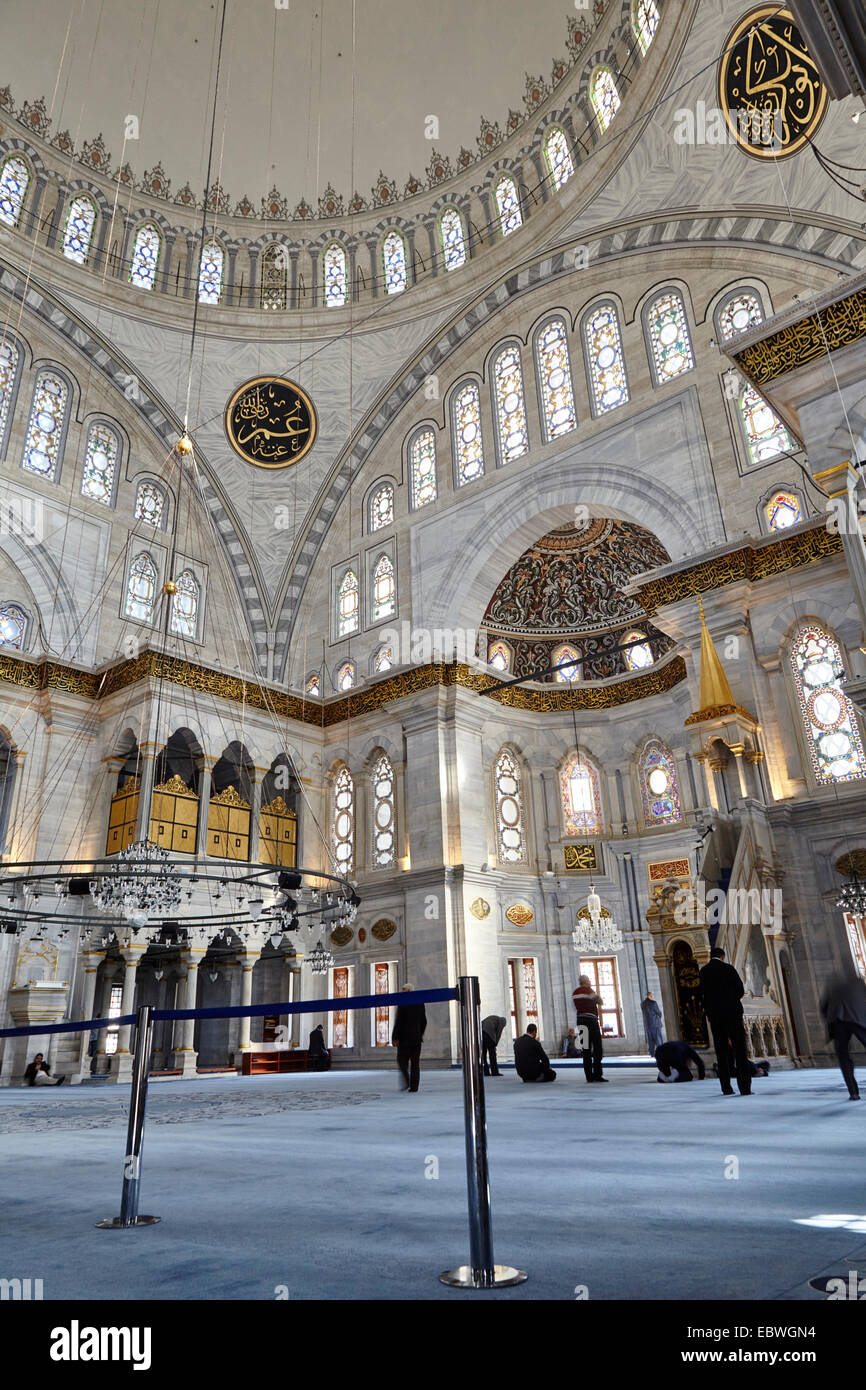 Nuruosmaniye Mosque