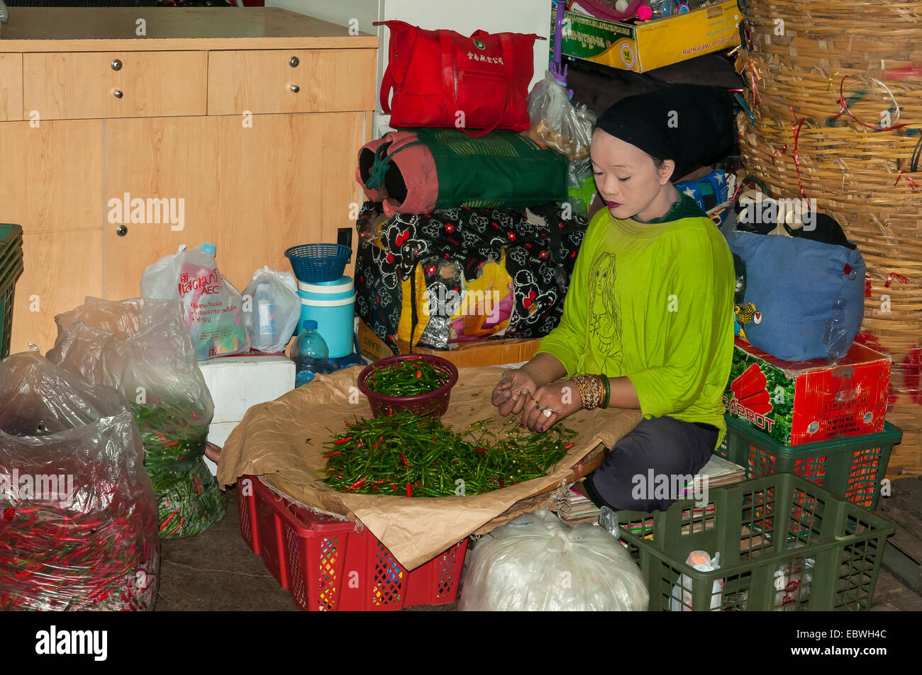 Chilli processing hi-res stock photography and images - Alamy