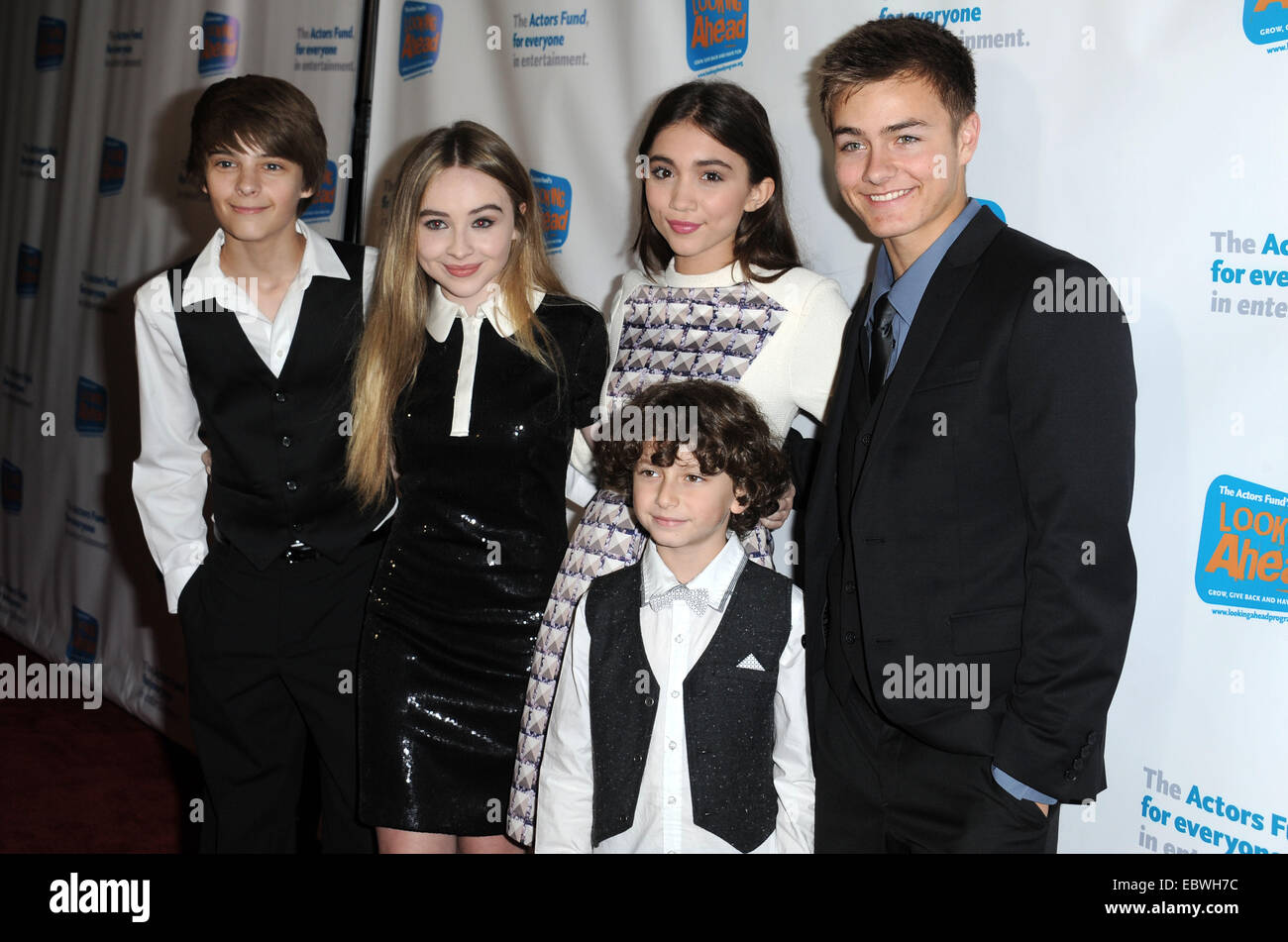 Rowan Blanchard And Peyton Meyer Kissing
