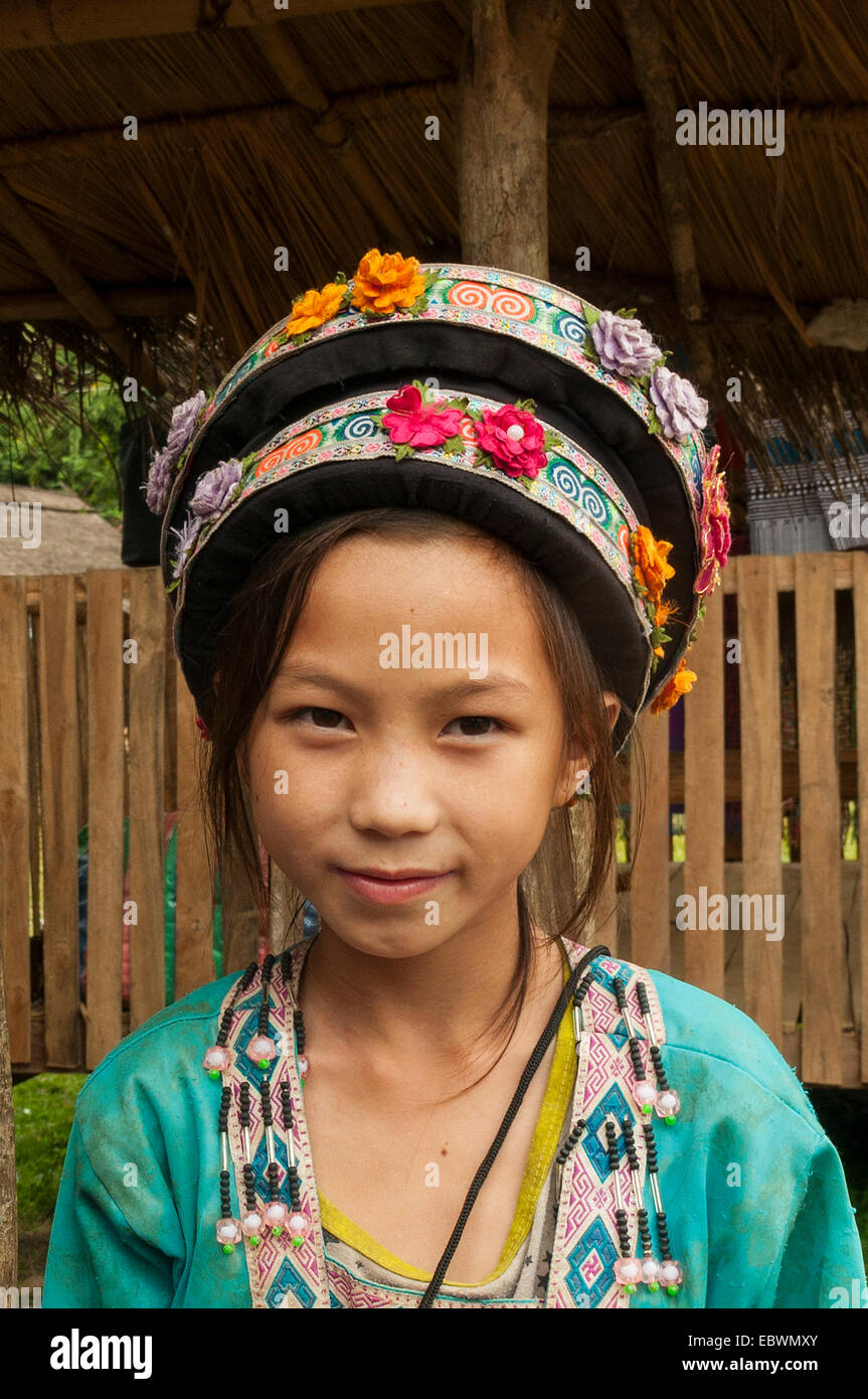 Laos hmong village hi-res stock photography and images - Alamy