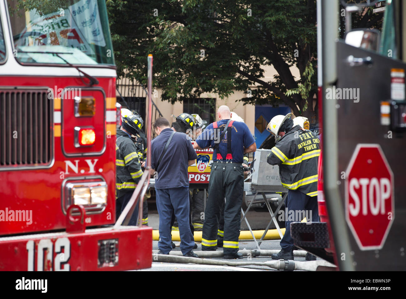 Fdny Box High Resolution Stock Photography and Images - Alamy