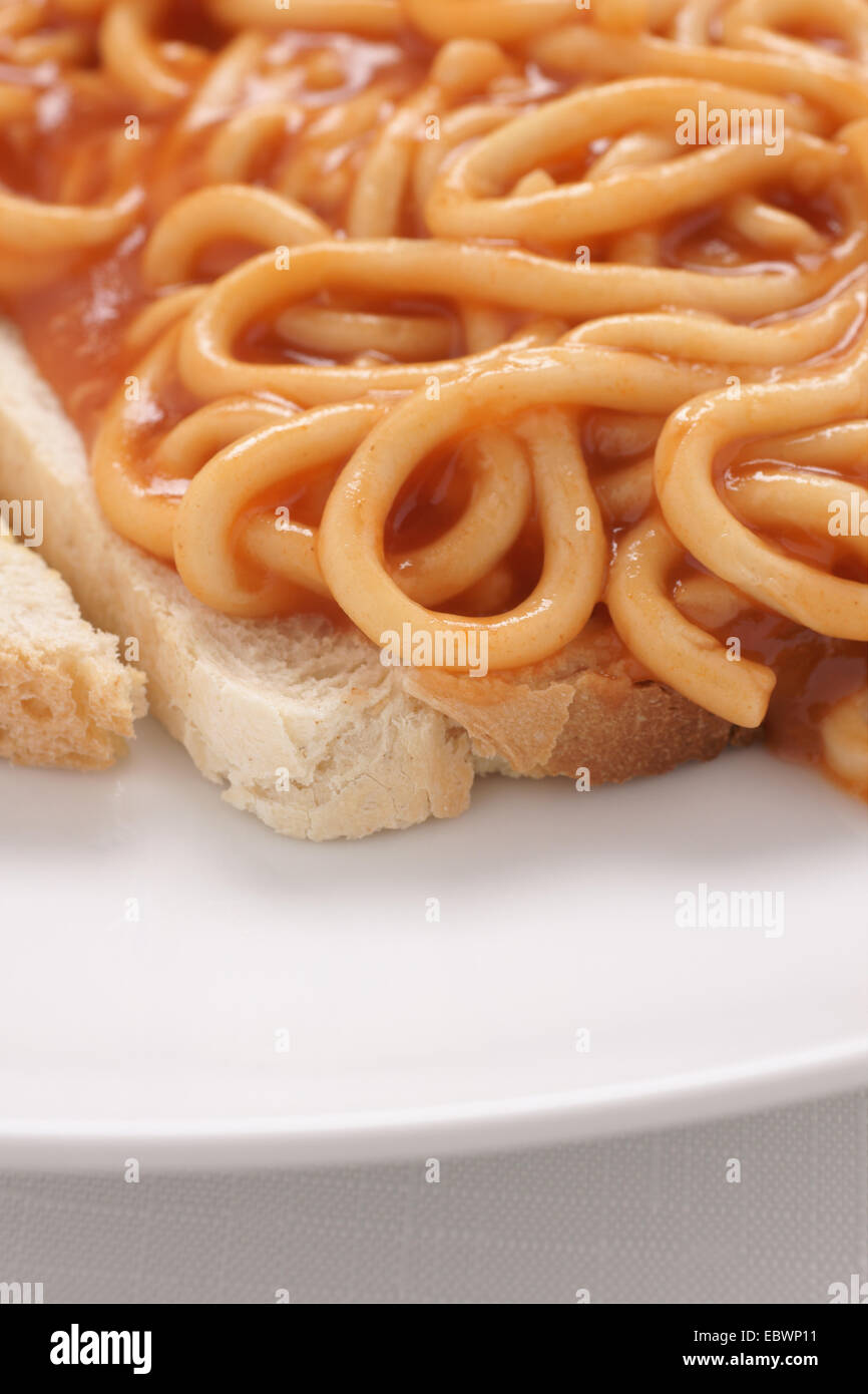 Tinned spaghetti hi-res stock photography and images - Alamy