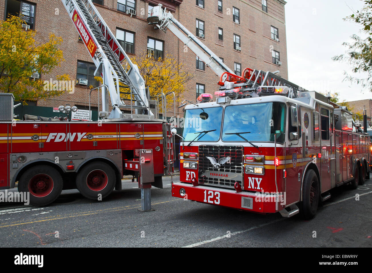 Fdny brooklyn fire rescue 2 hi-res stock photography and images - Alamy
