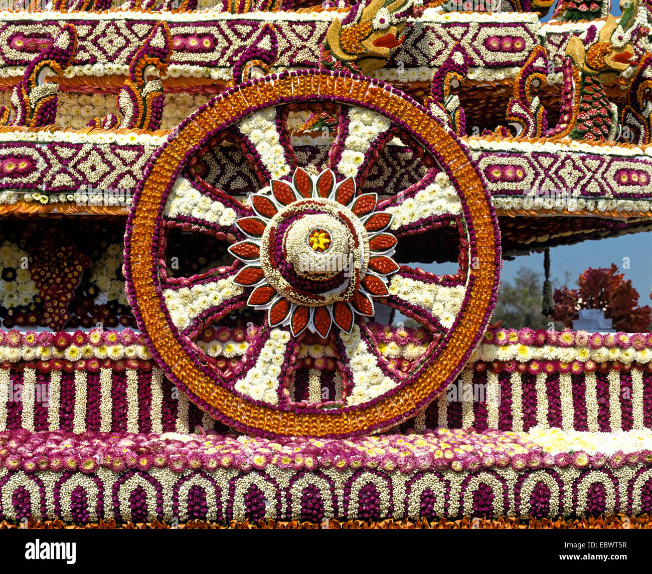 Decorated floats hi-res stock photography and images - Alamy