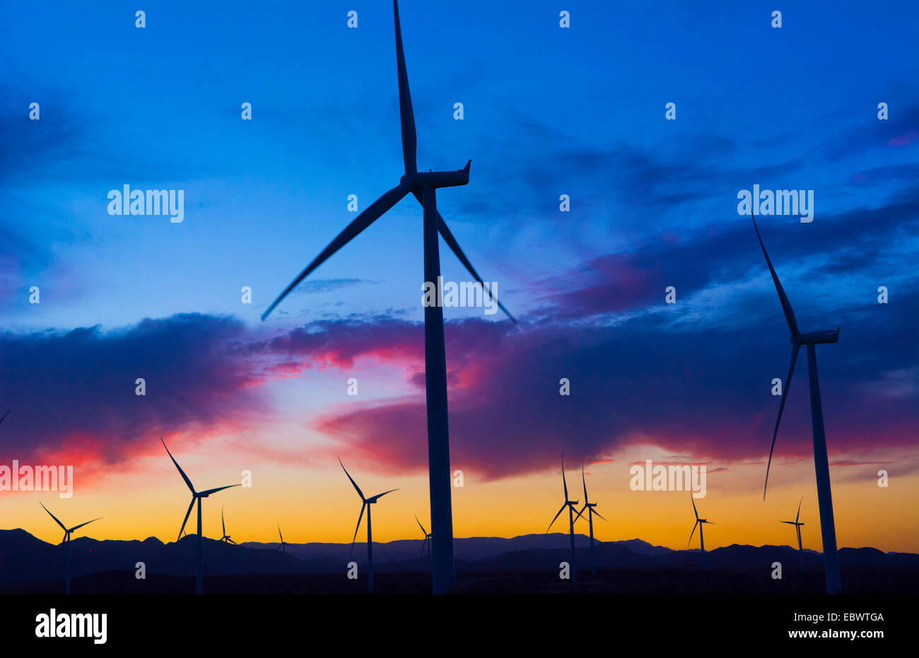 Power plants california hi-res stock photography and images - Alamy