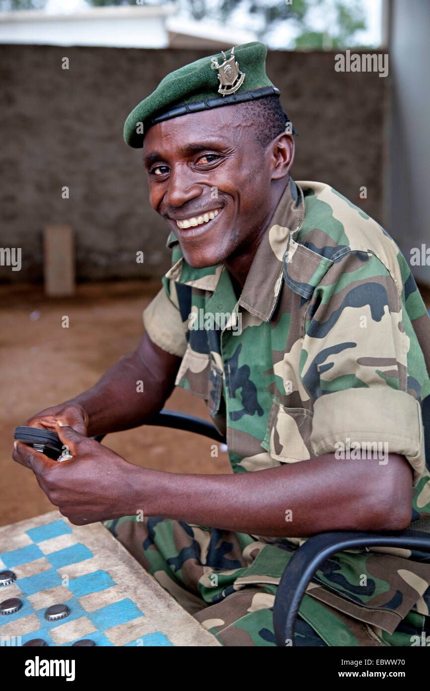 soldier responsible for the security of a field buero of the UN is ...