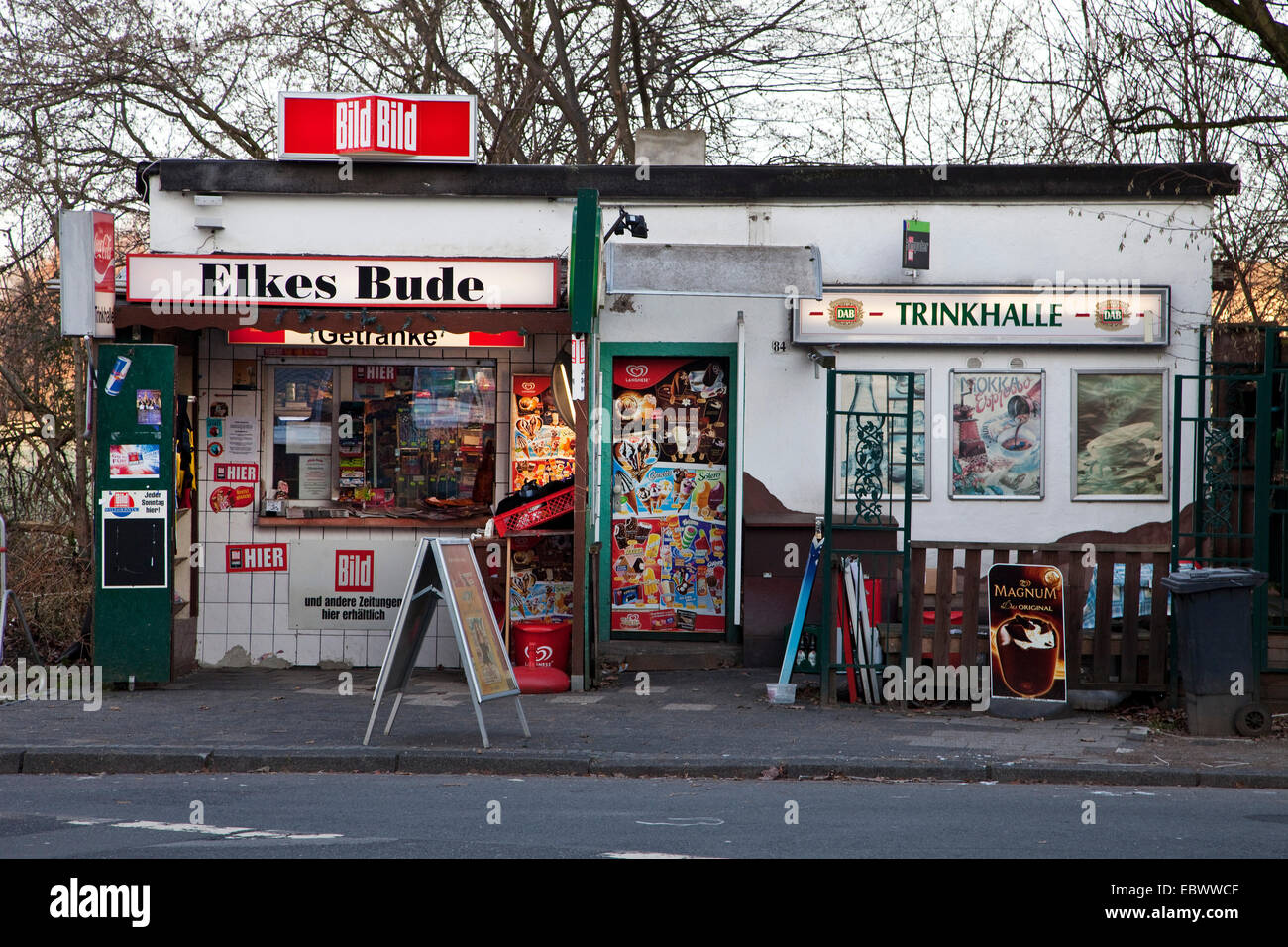 Road kiosk hi-res stock photography and images - Alamy