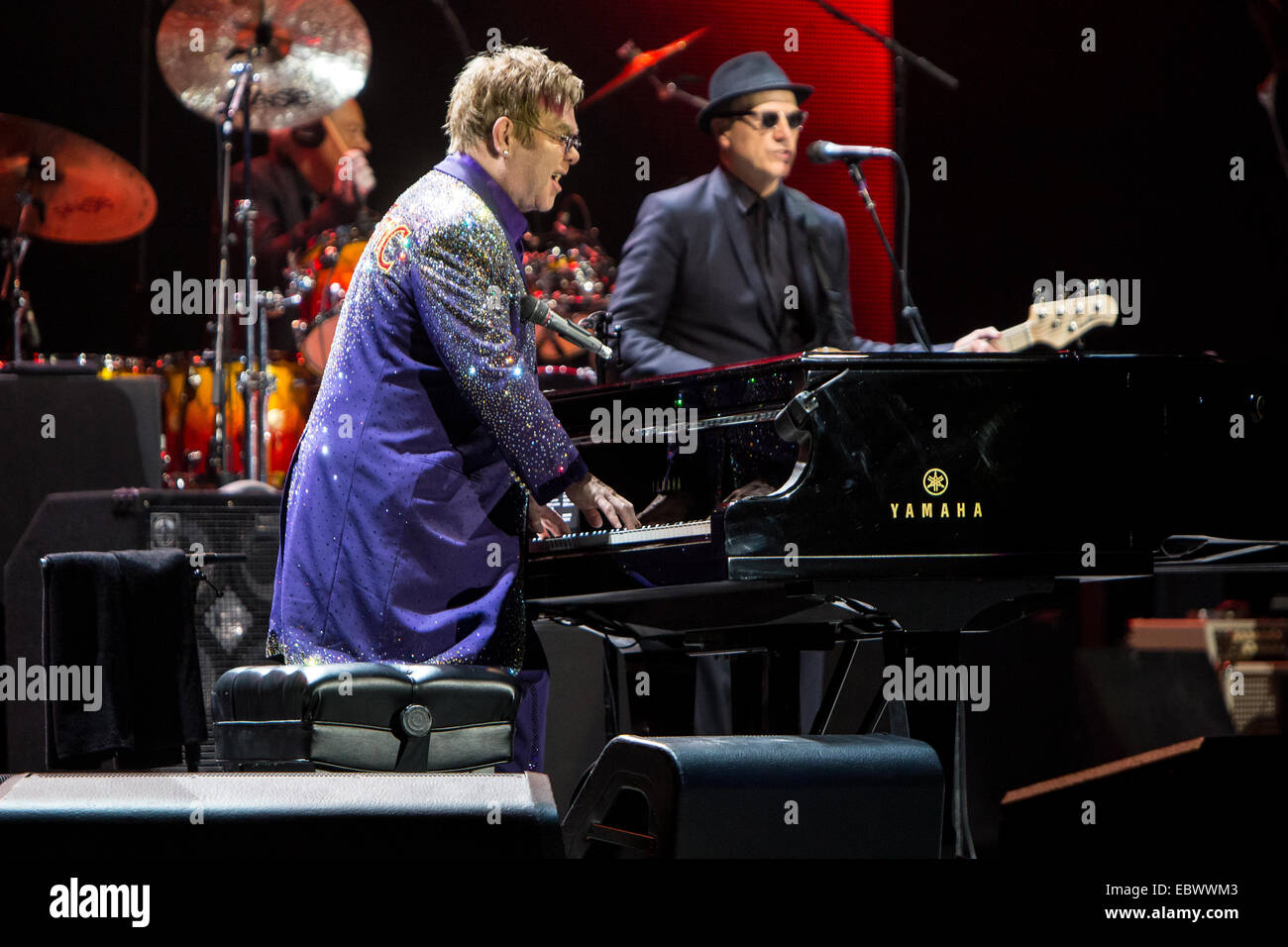 Elton john italy hi-res stock photography and images - Alamy